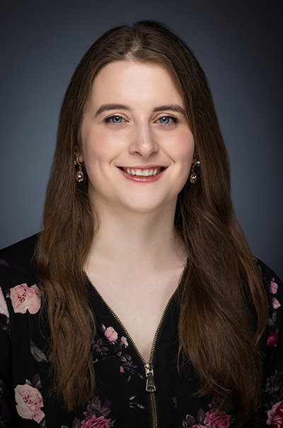 Liz Card's Instagram, Twitter & Facebook on IDCrawl